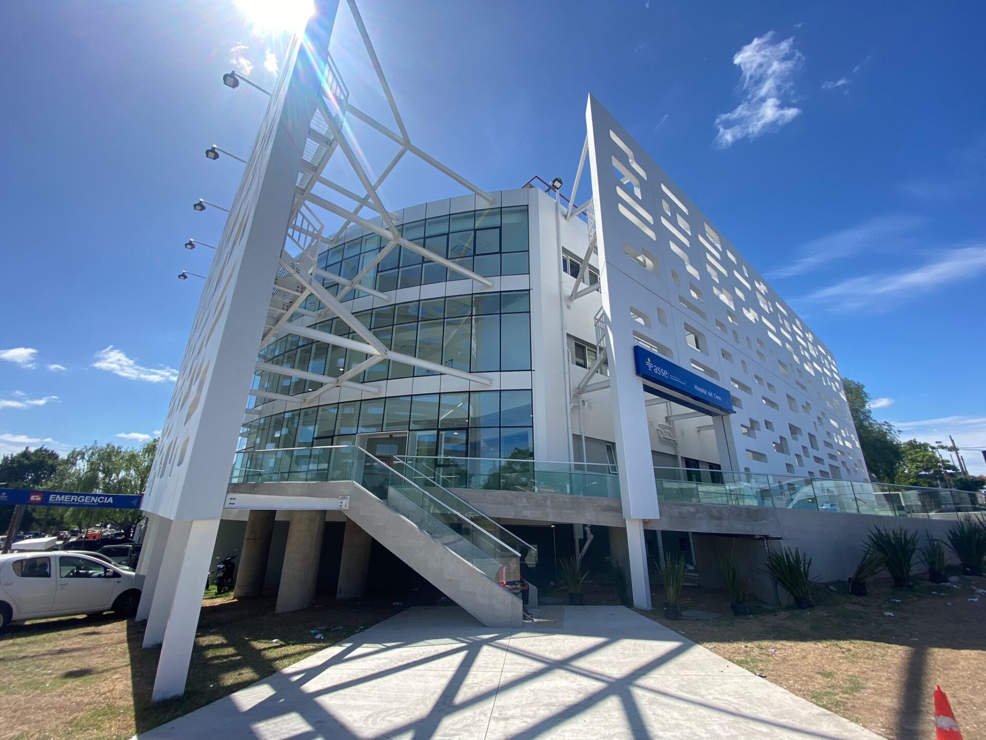 El uso de prefabricados para fachadas de hospitales dinámicas y ...